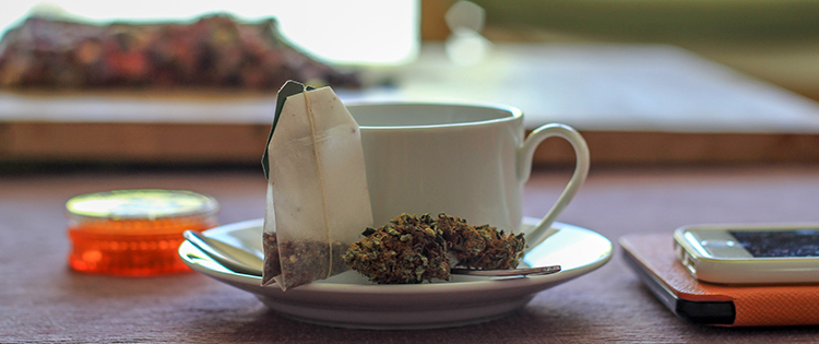 Marijuana Tea: Daily Goodness in a Cup | Greendorphin.com